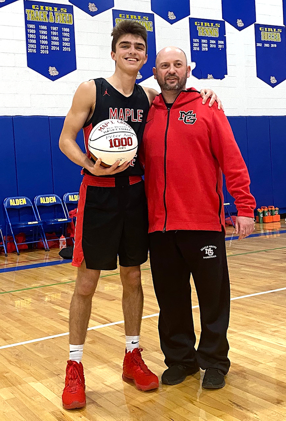 Auer Eclipses 1,000-Point Milestone | News, Sports, Jobs - Post Journal